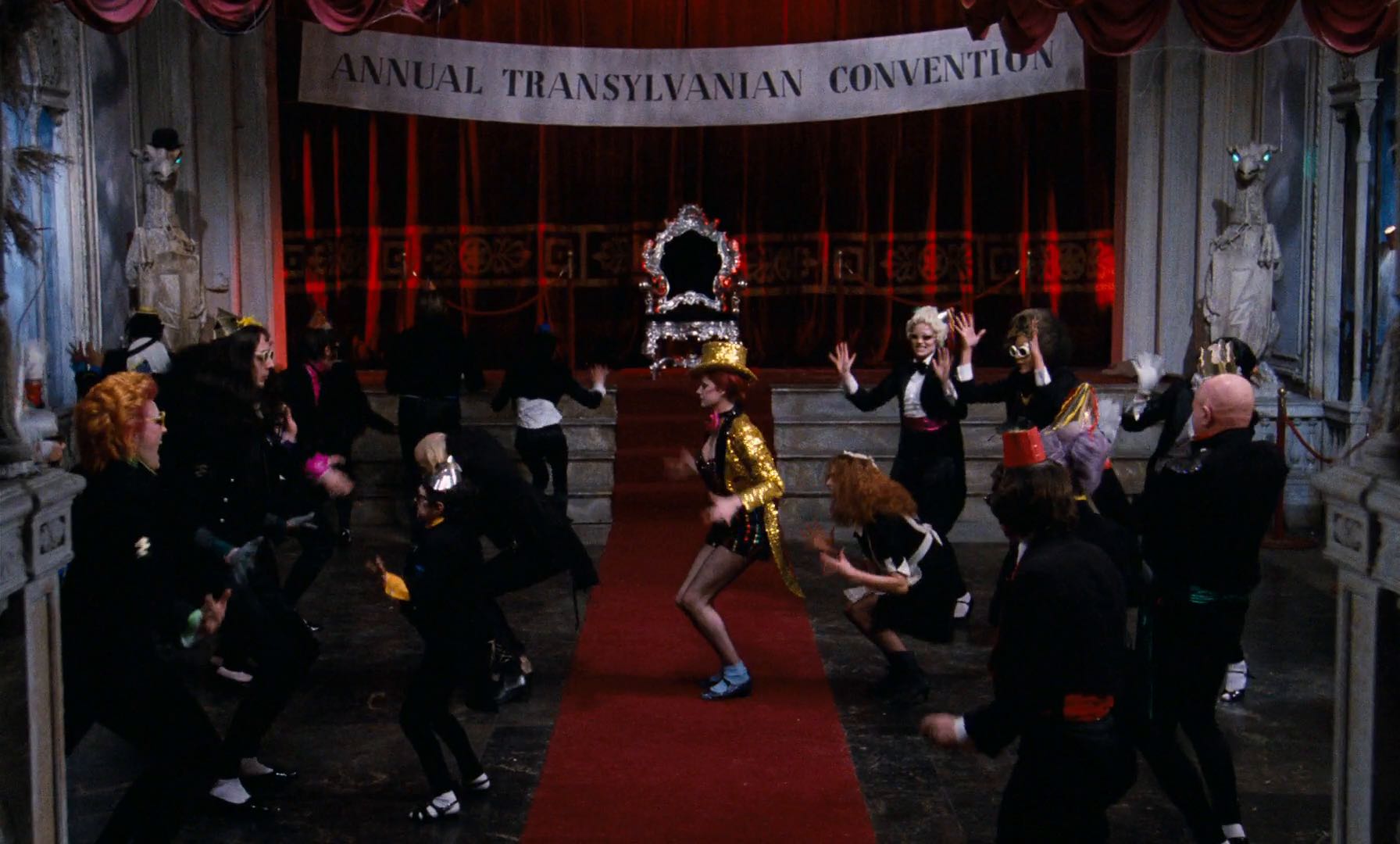 Need help finding a Font : r/rhps